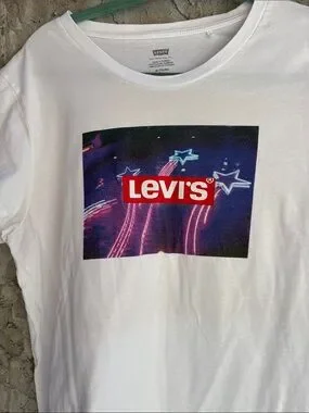 Levi's | Tops | Levis White Shooting Startee With Neon Purple Graphic ...